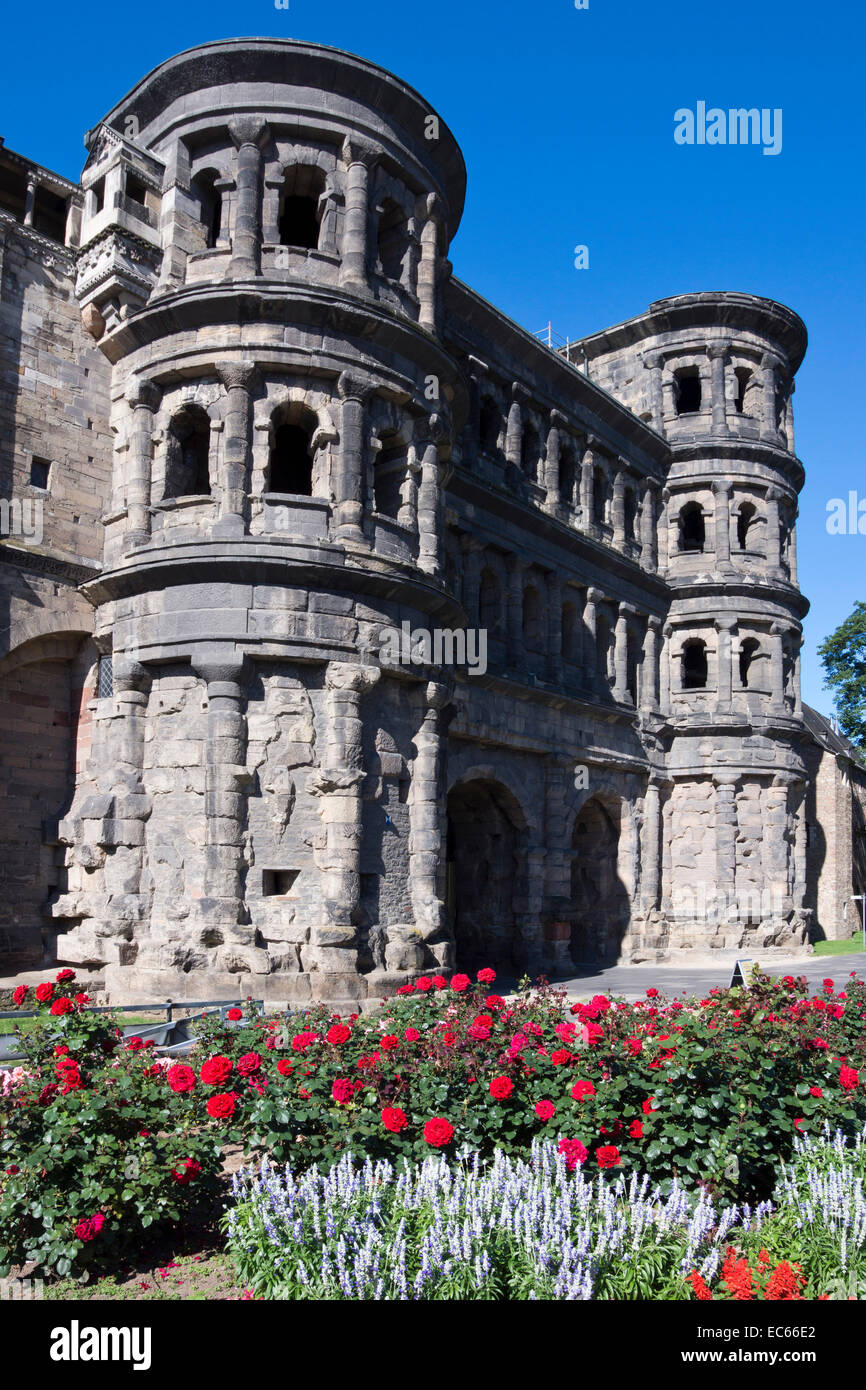 Porta Nigra, Roman city gate, landmark of Trier and UNESCO world ...