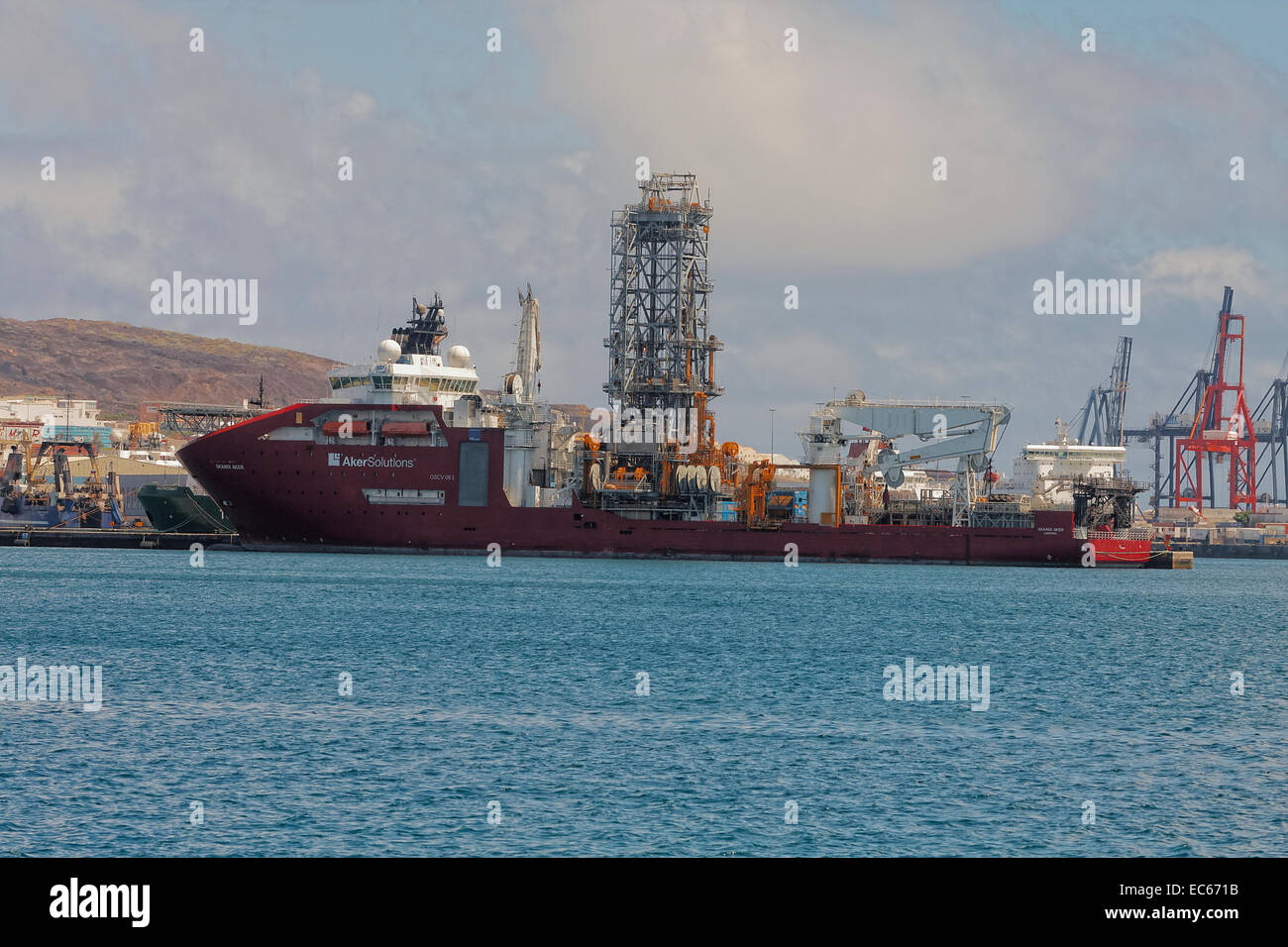 The offshore well intervention vessel Skandi Aker, tied alongside in ...