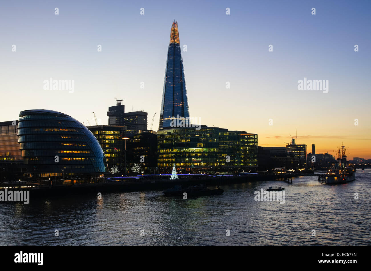 Building skyscraper panoramic night hi-res stock photography and images ...