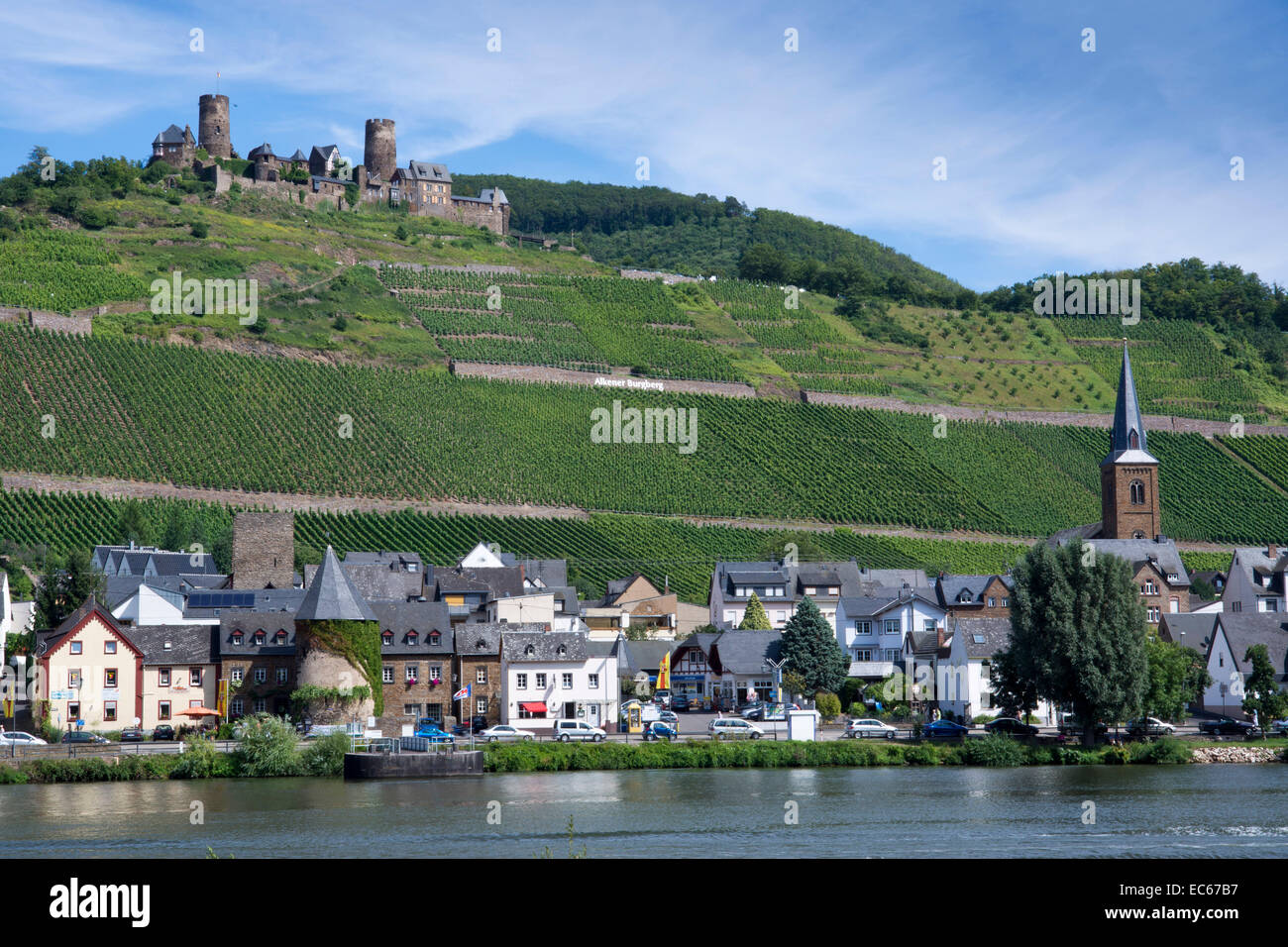 Ruins of the thurant castle hi-res stock photography and images - Alamy