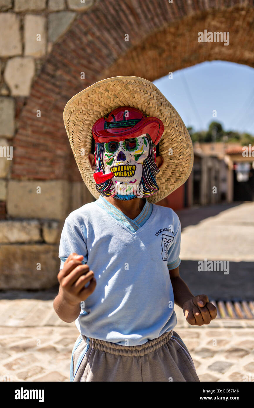 Mexican cowboy skeleton hi-res stock photography and images - Alamy