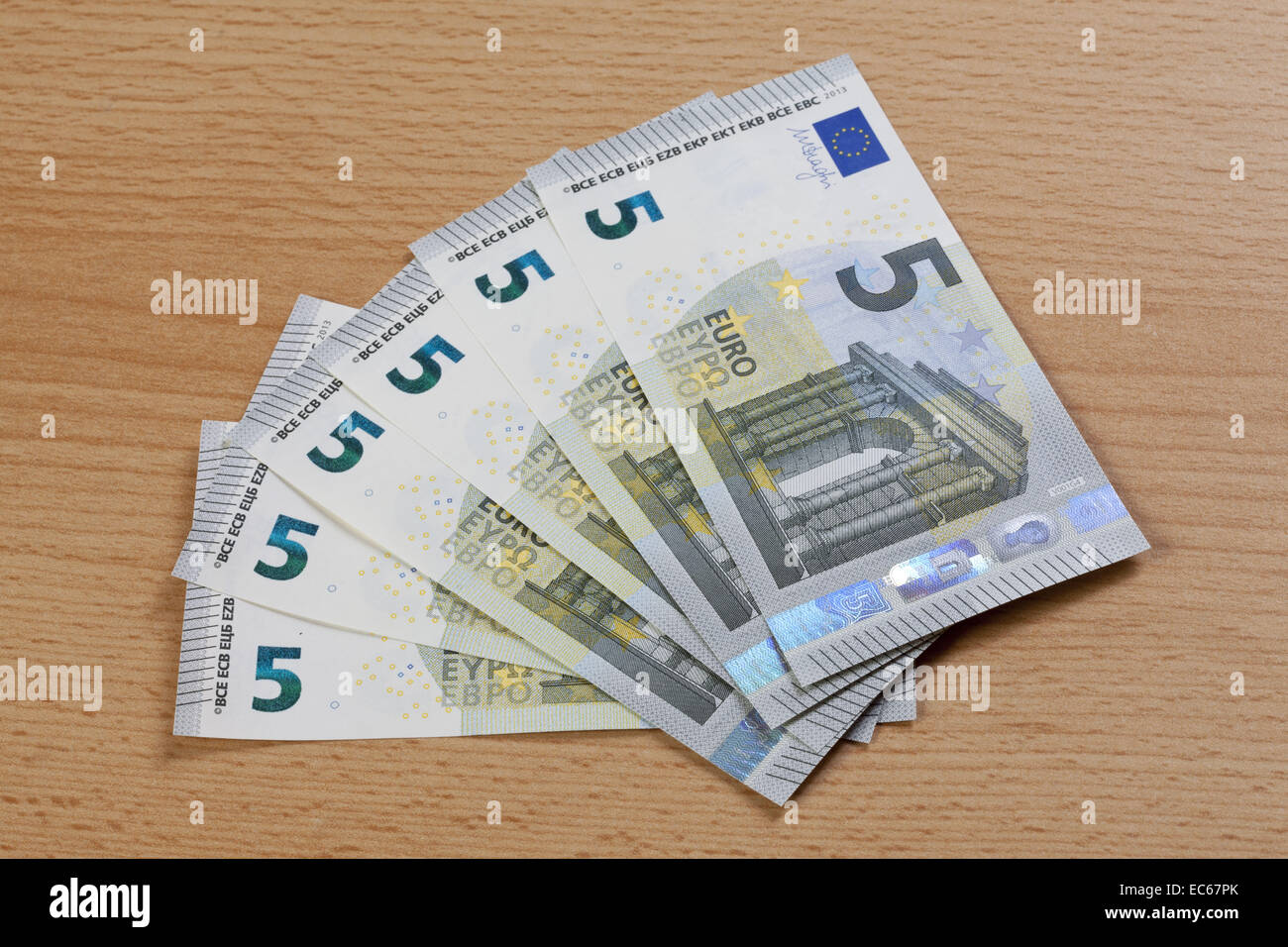 New 5 Euro banknotes Stock Photo - Alamy