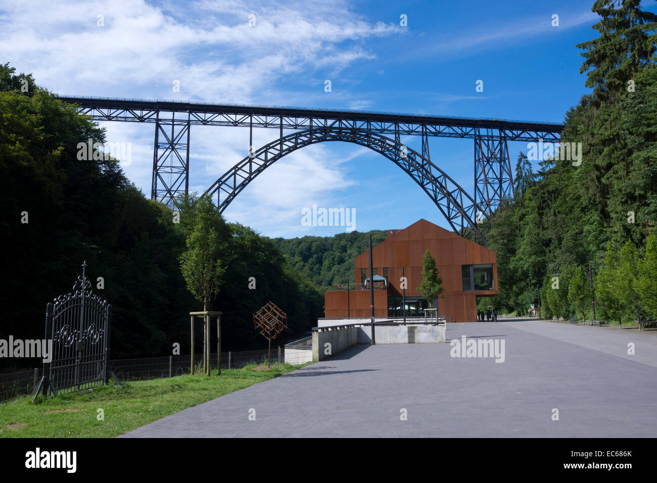 Müngsten Bridge is the highest steel railroad bridge in Germany The ...