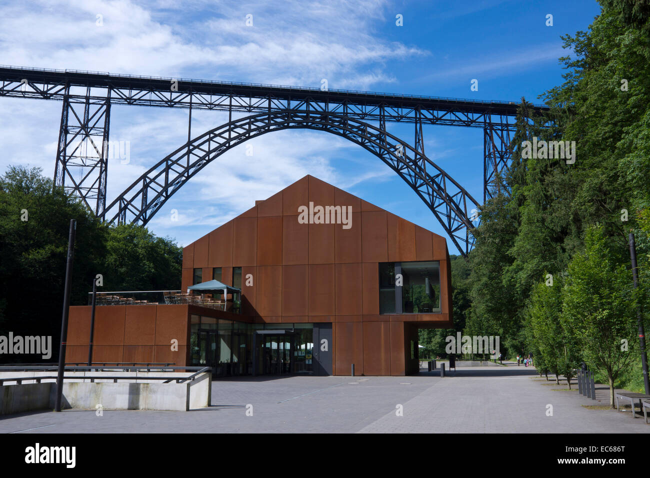 Müngsten Bridge and Bridge Park Müngsten The bridge spans the valley of ...