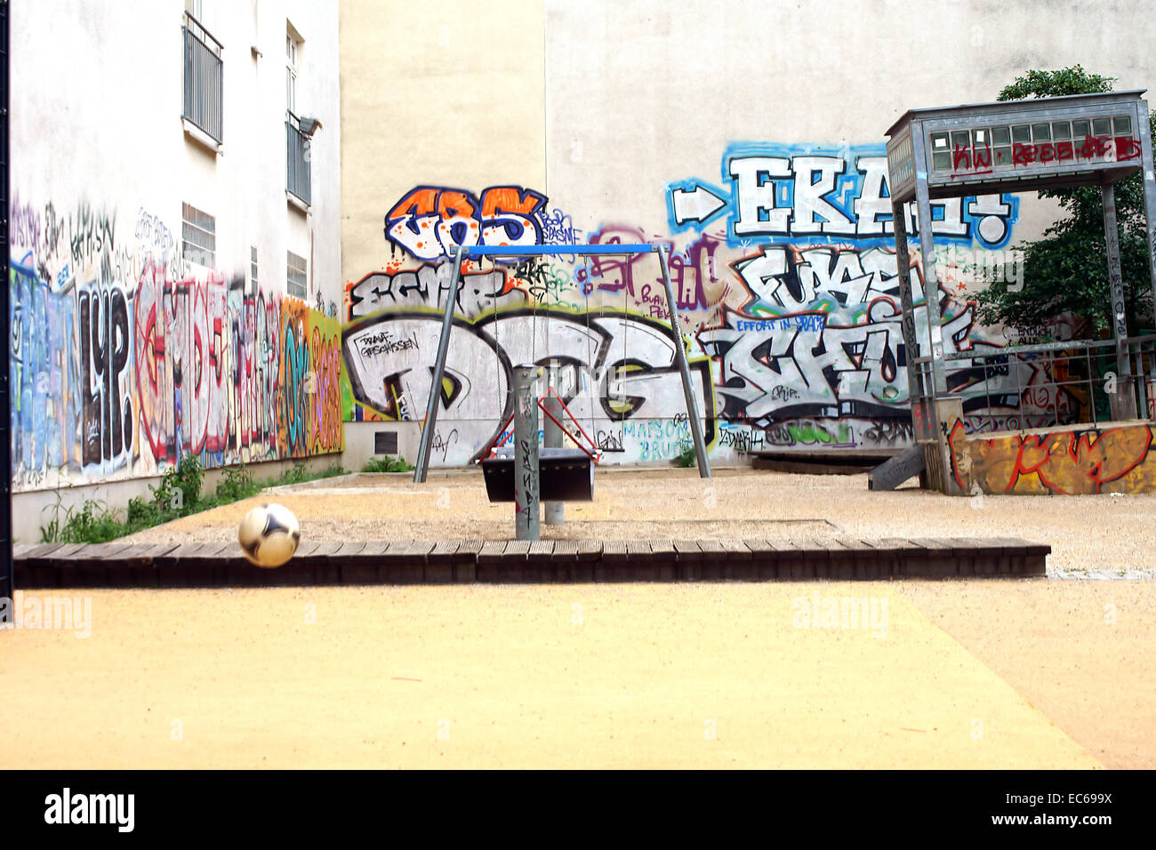 Trajectory hi-res stock photography and images - Alamy