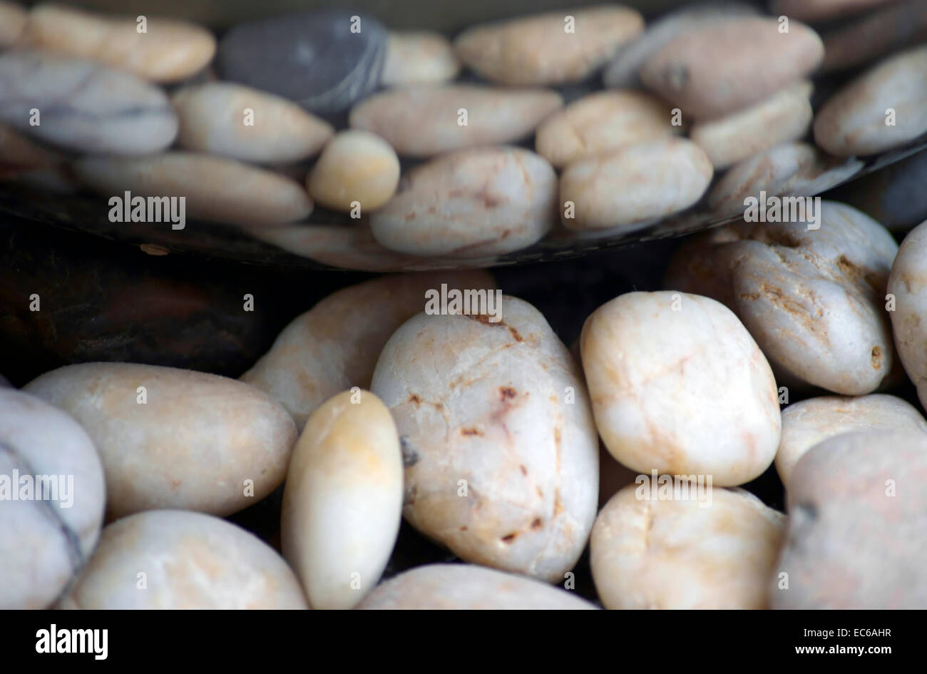 Layered pebbles hi-res stock photography and images - Alamy