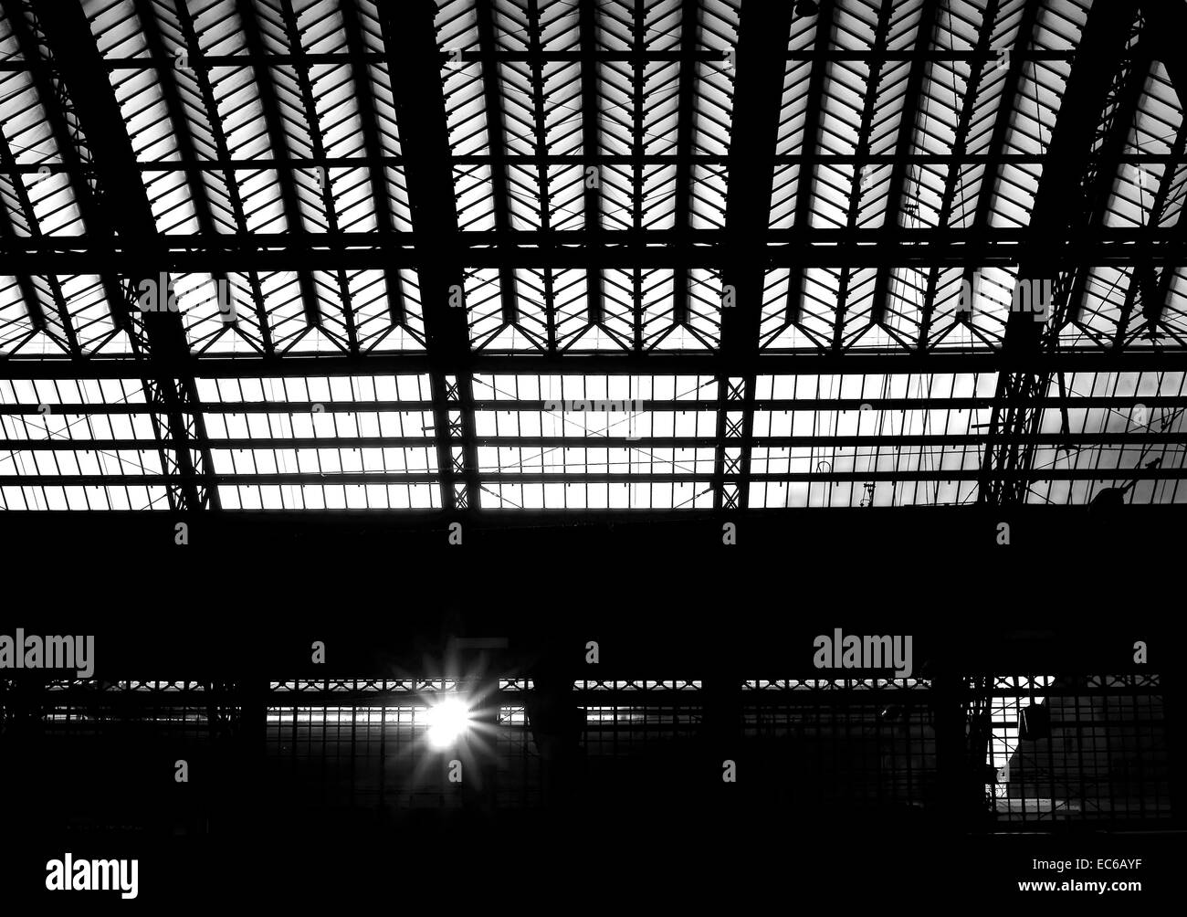 Slope roof structure Black and White Stock Photos & Images - Alamy