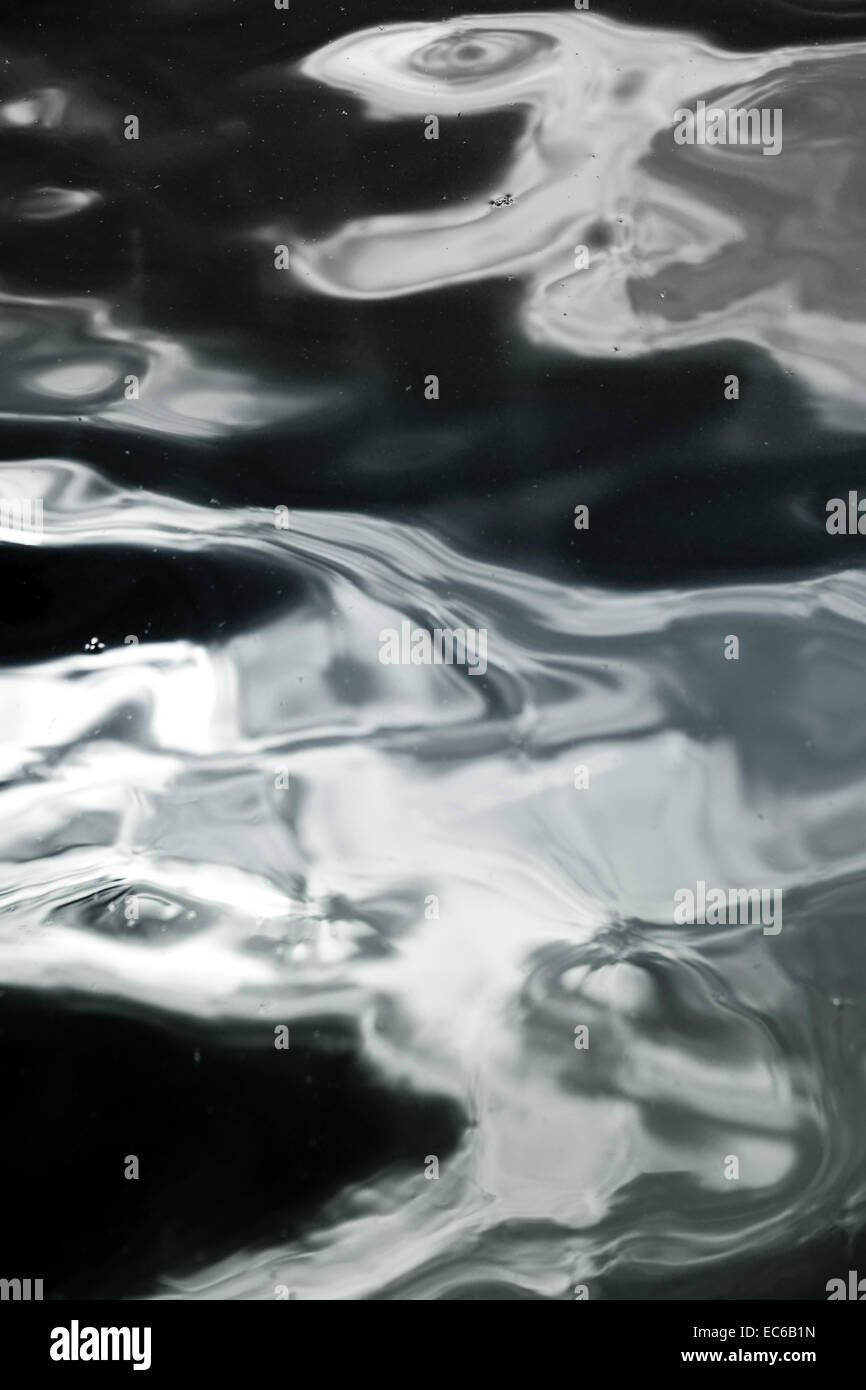 Wavy water hi-res stock photography and images - Alamy