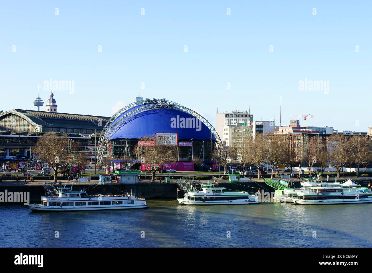 Opera cologne hi-res stock photography and images - Alamy