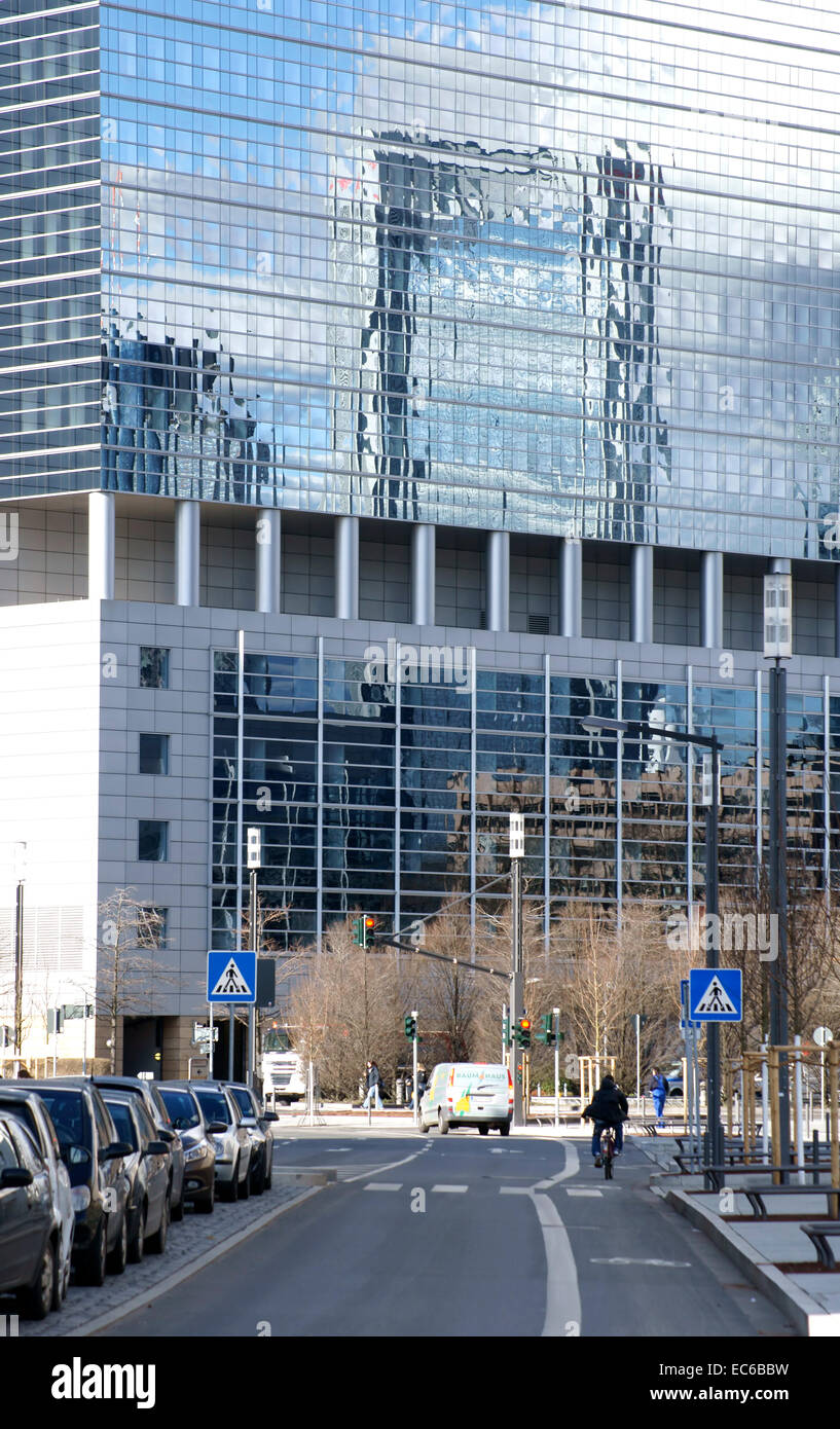 Abstract two high rise hi-res stock photography and images - Alamy