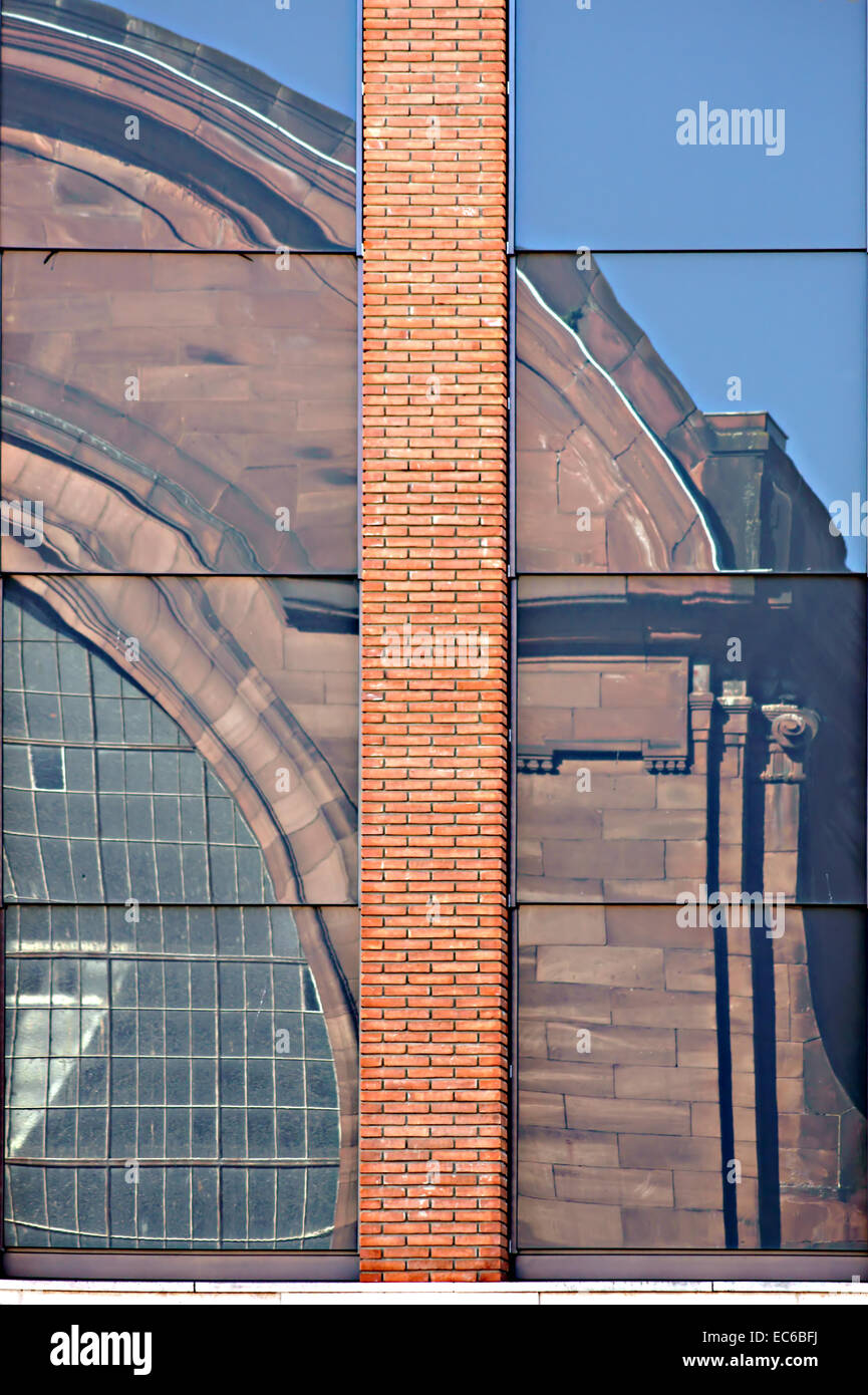 Abstract baroque mirror hi-res stock photography and images - Alamy