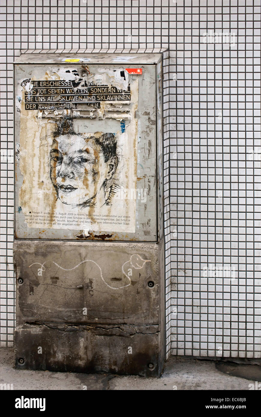 Shredded posters hi-res stock photography and images - Alamy