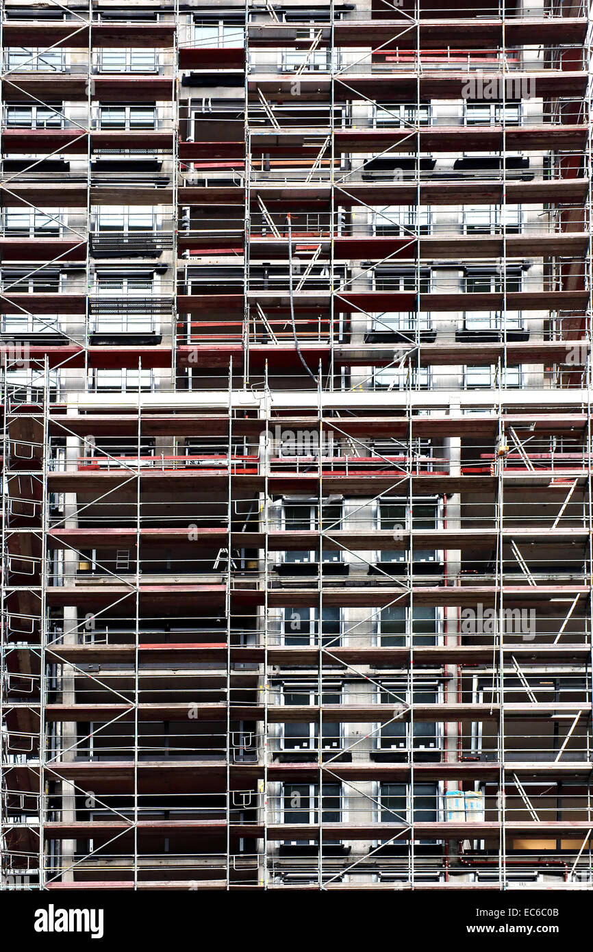 Round building skyscraper construction industry scaffolding hi-res ...
