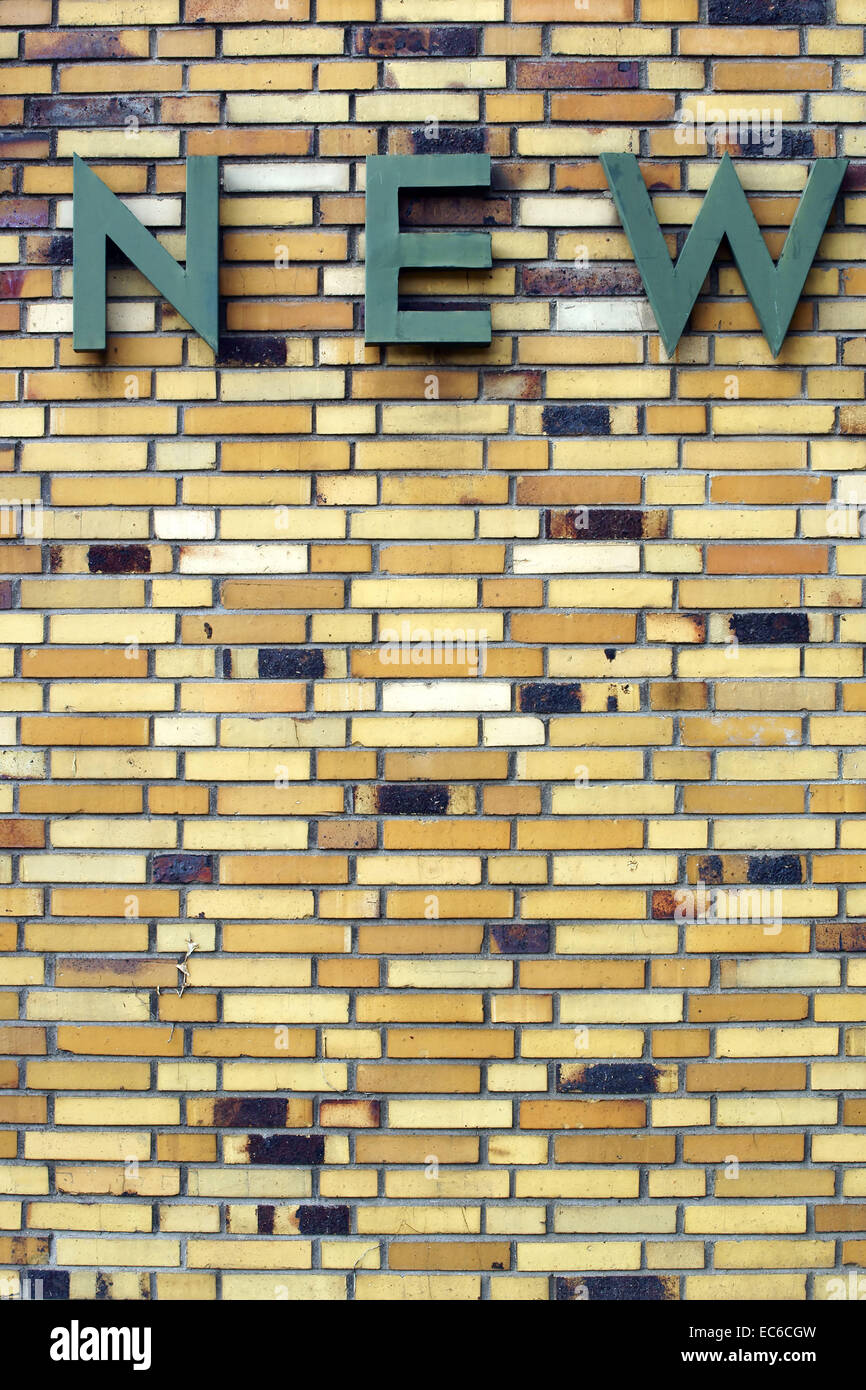 Striking brick wall Stock Photo - Alamy