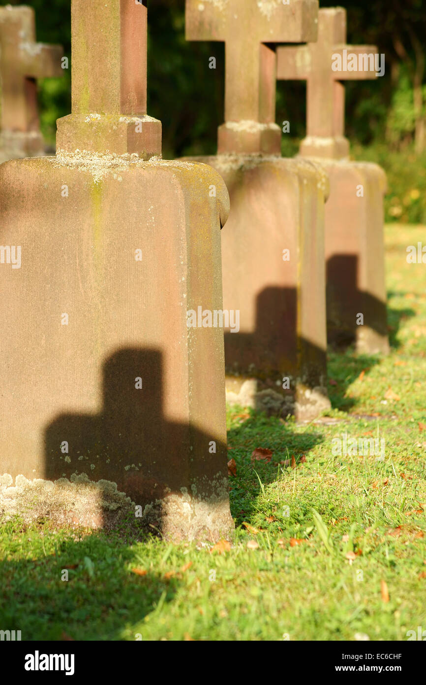 Shadow soldiers hi-res stock photography and images - Alamy