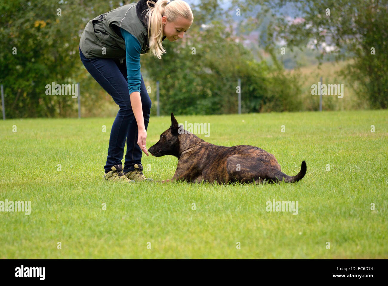 Woman animal trainer hi-res stock photography and images - Alamy