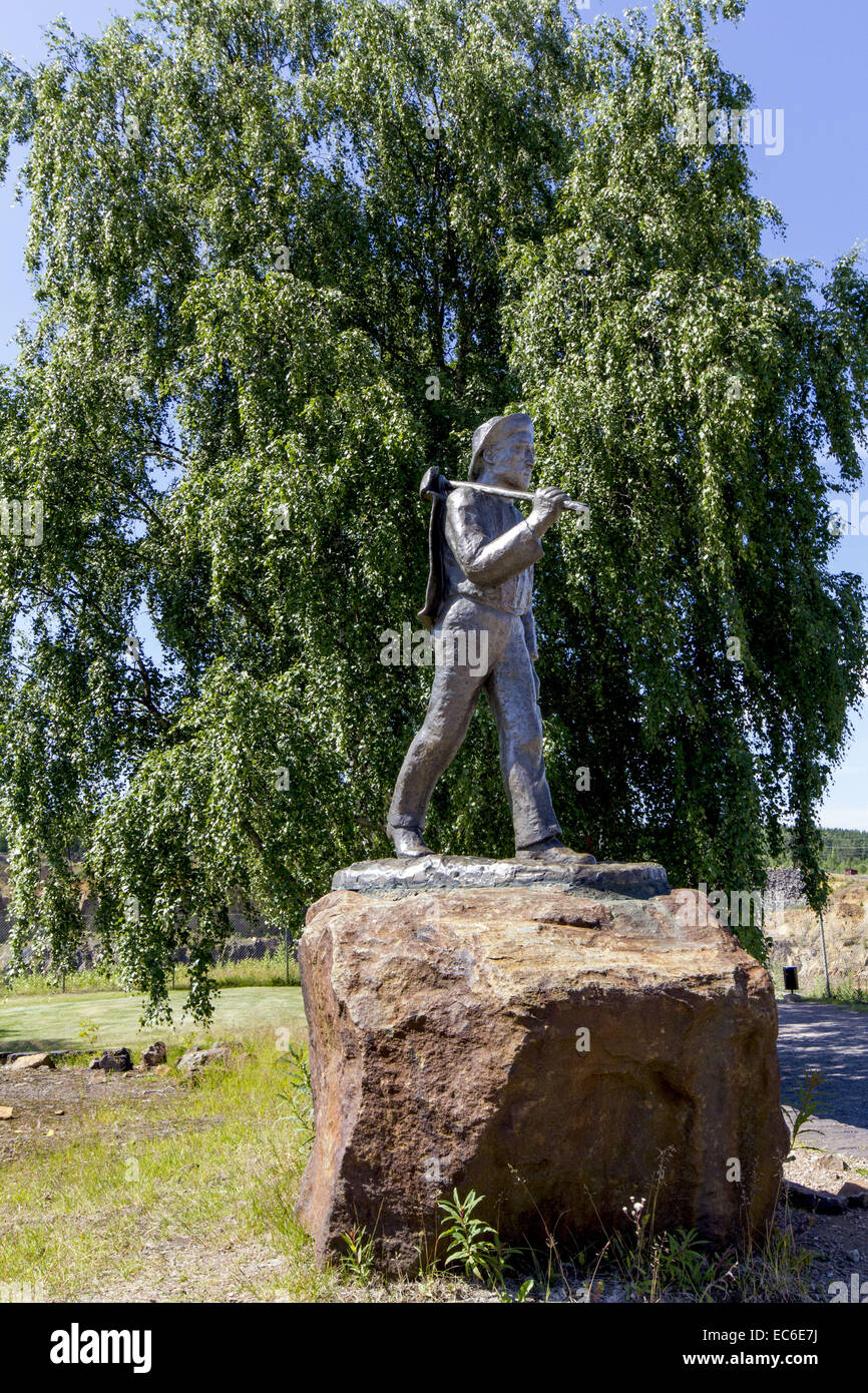 Monument to the miners of the historic copper mine in Falun Falu gruva ...