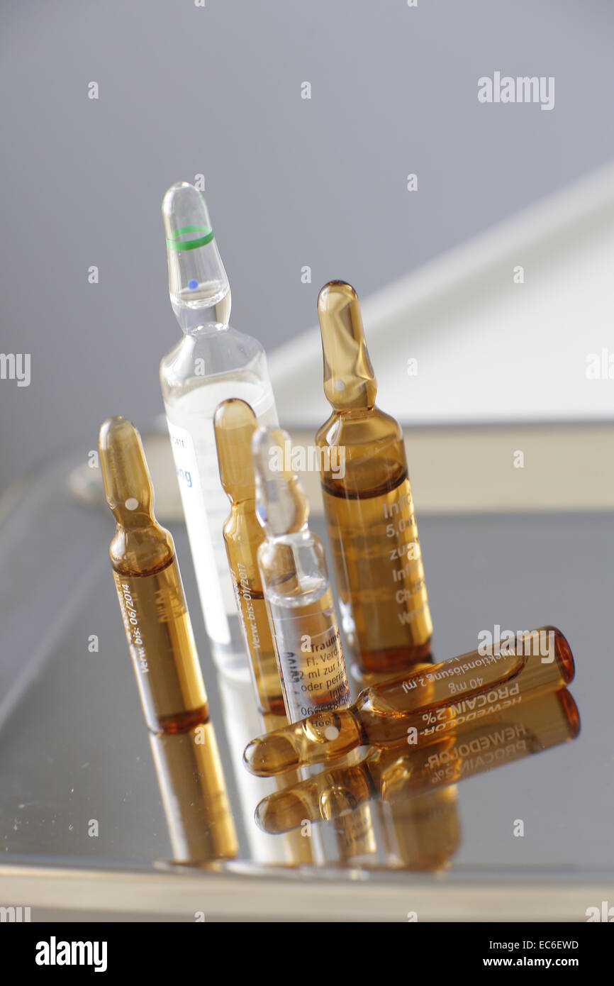 Glass vial hi-res stock photography and images - Alamy