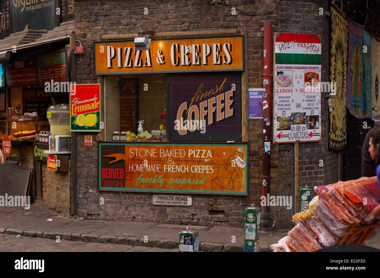 Pizza stall london hi-res stock photography and images - Alamy