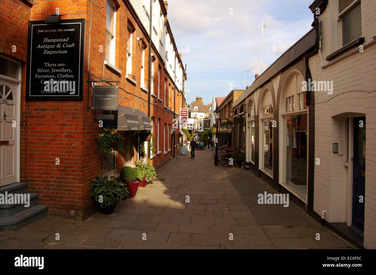 London hampstead lane hi-res stock photography and images - Alamy