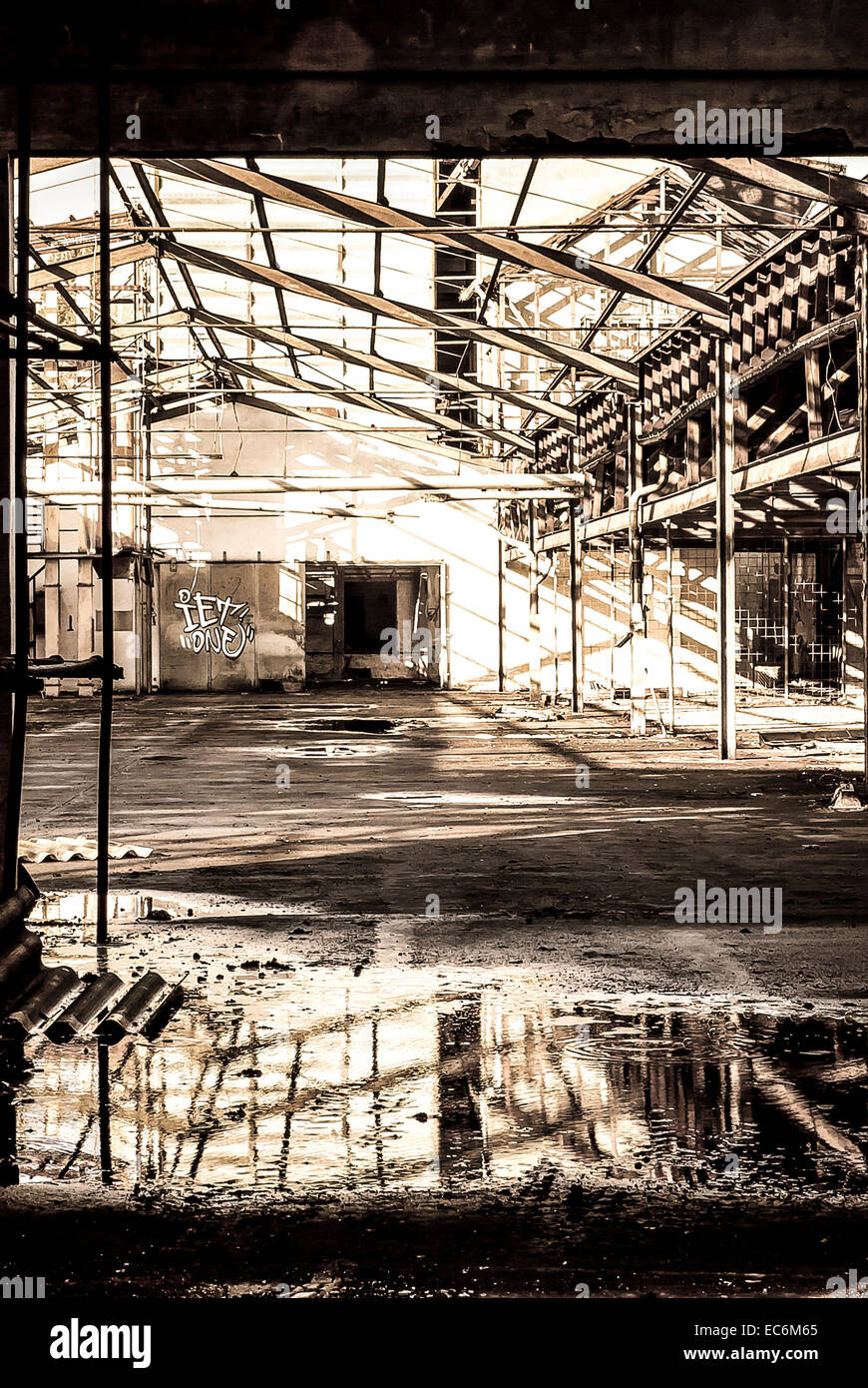 Demolition of a factory, remains Stock Photo - Alamy