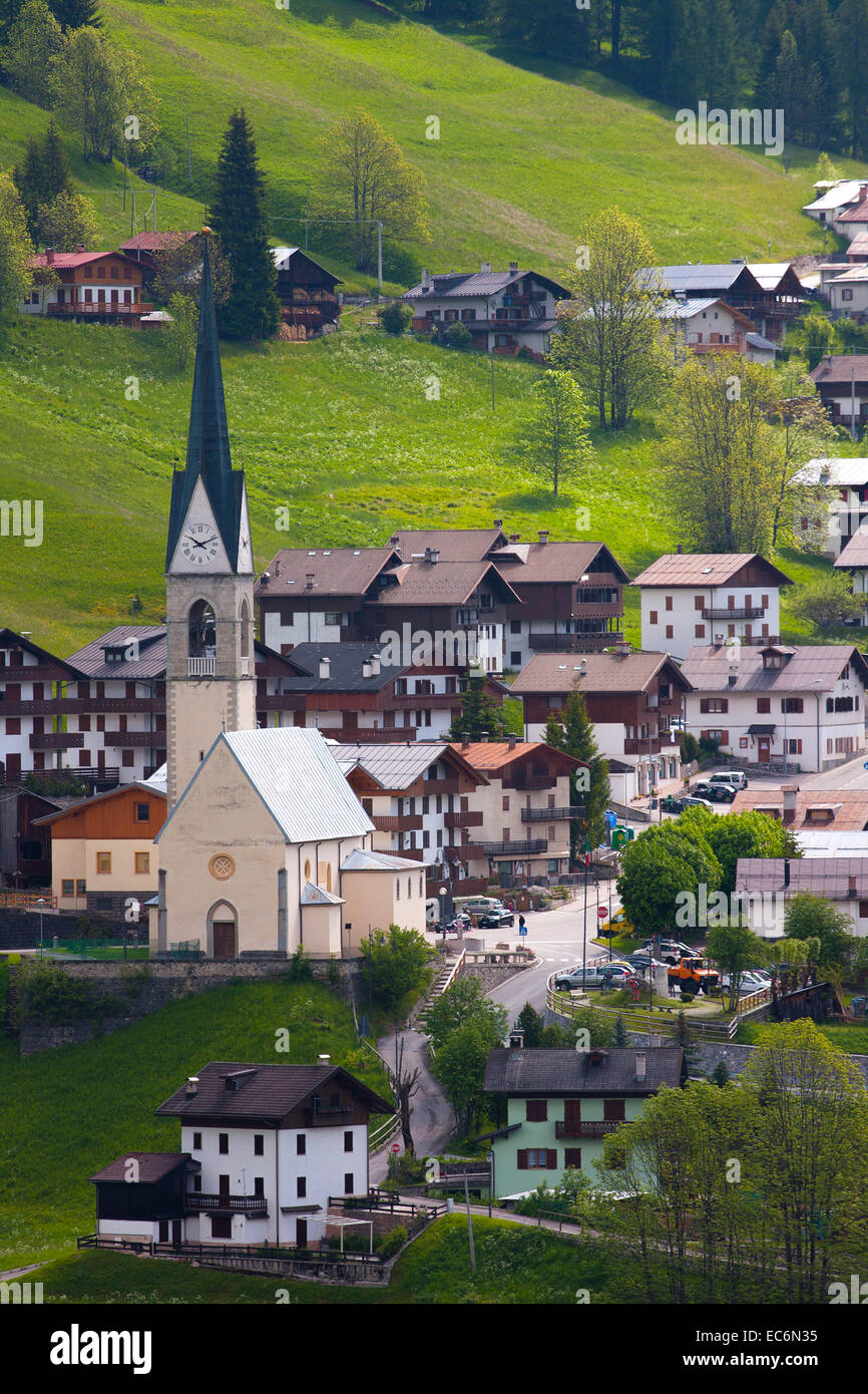village with a church at the valley of the Austrian Alps Stock Photo ...