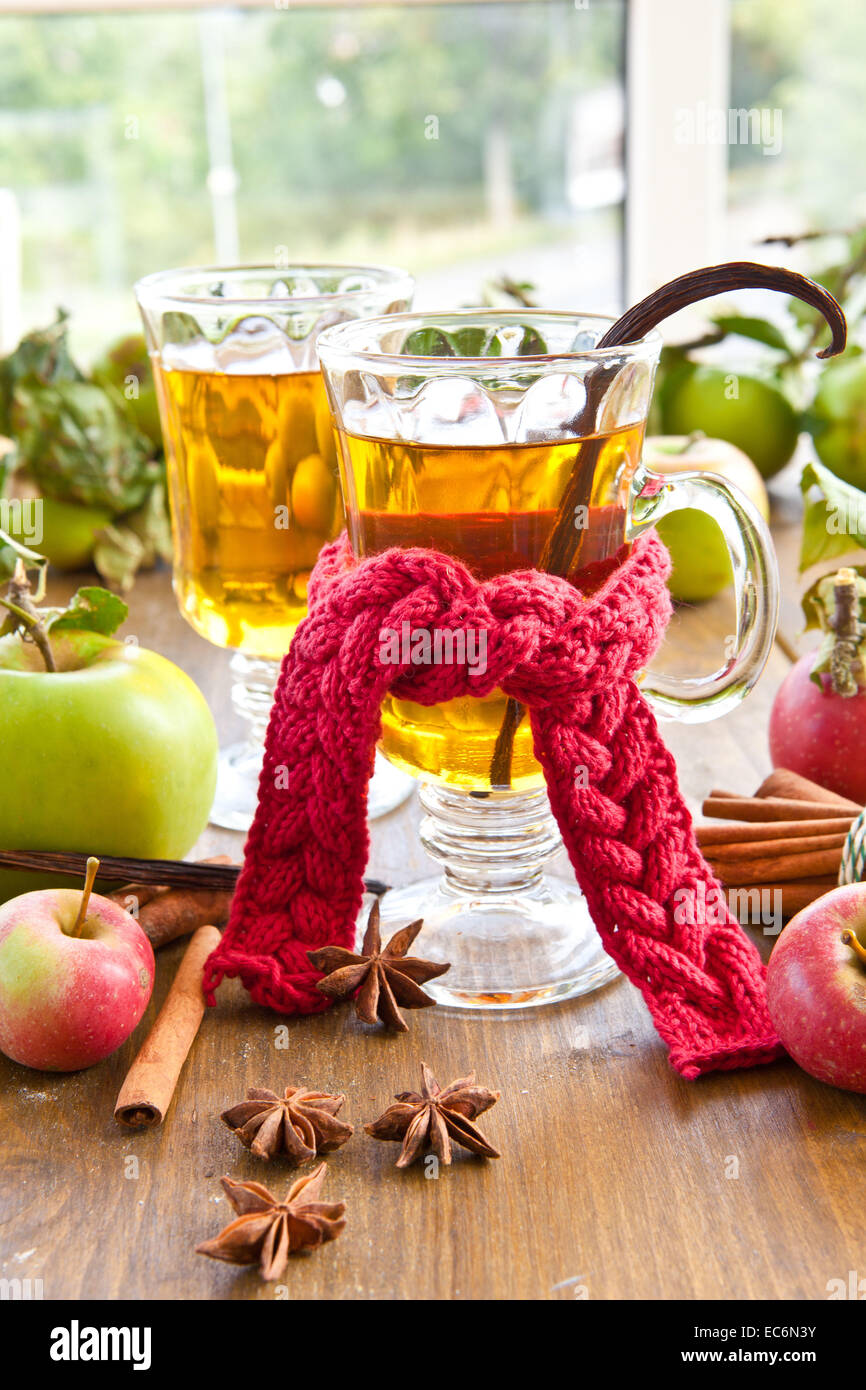 Hot apple cider Stock Photo - Alamy