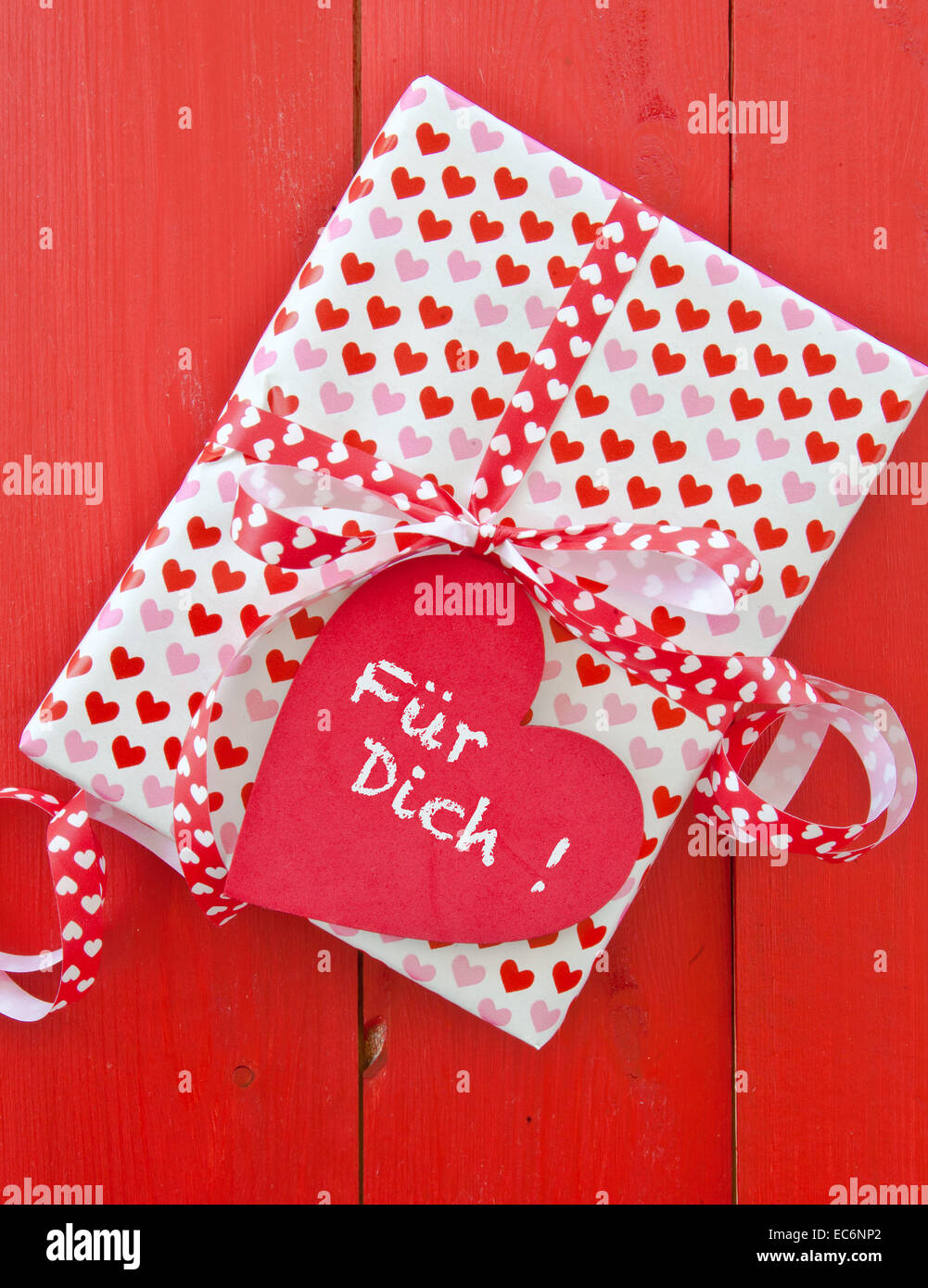 Simple present hi-res stock photography and images - Alamy