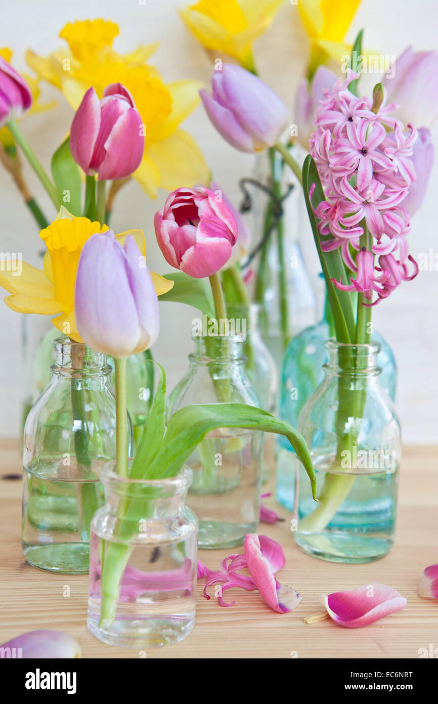 Vintage amp decoration hi-res stock photography and images - Alamy