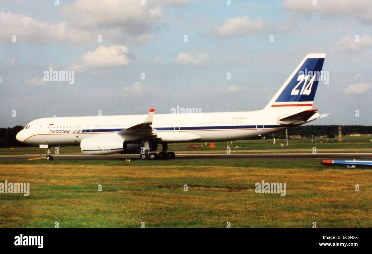 Tupolev tu 214 plane hi-res stock photography and images - Alamy