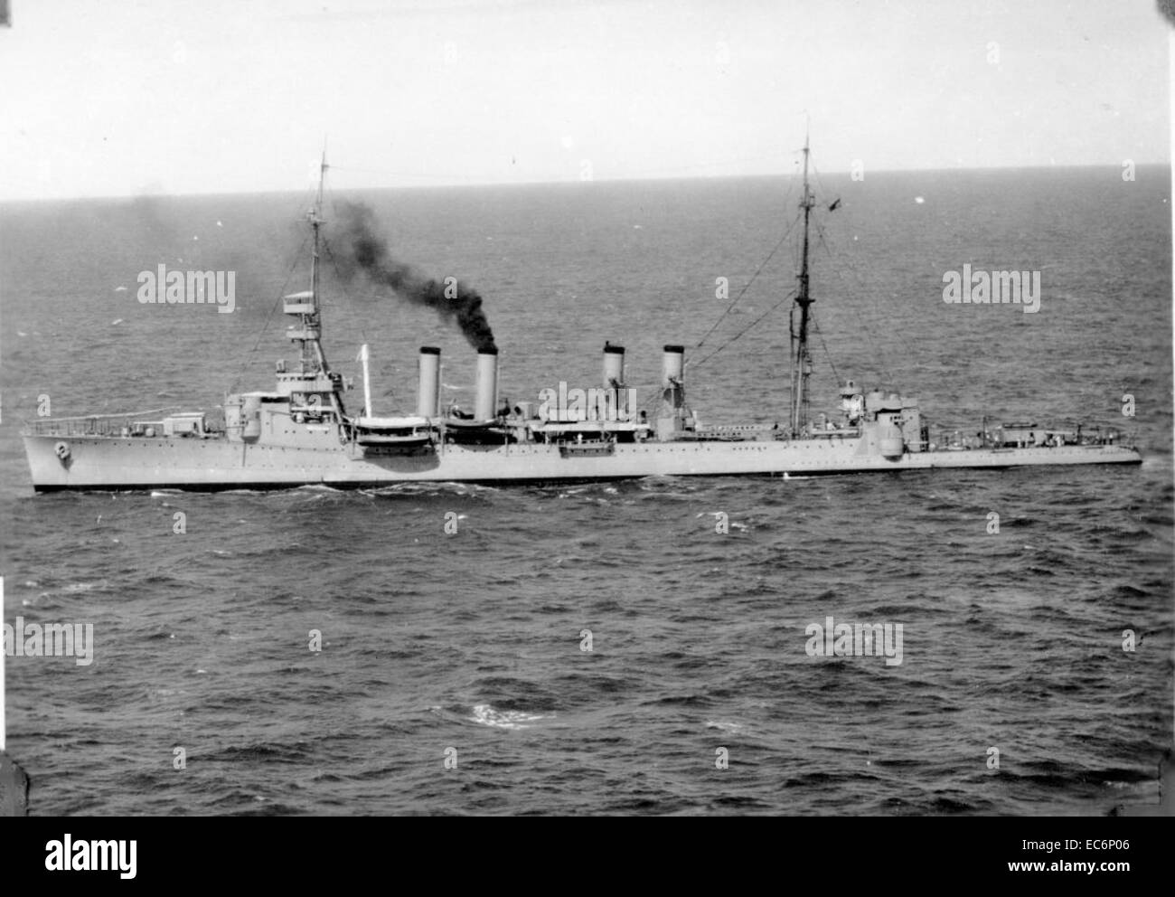 Uss cincinnati hi-res stock photography and images - Alamy