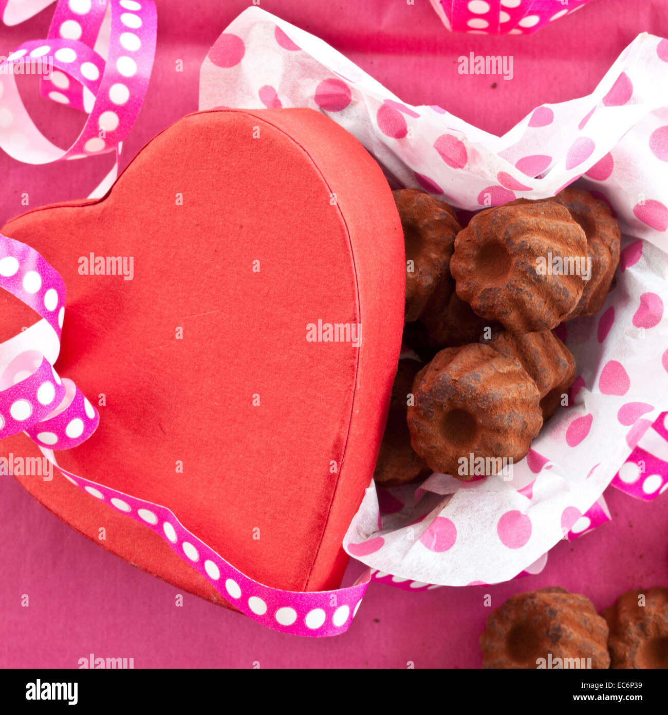 Heart in ice box hi-res stock photography and images - Alamy