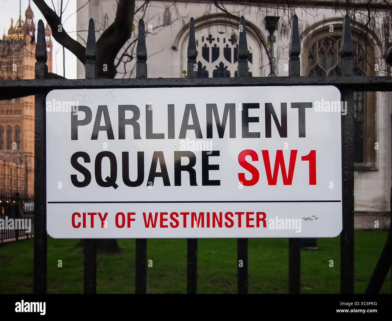 Street sign parliament square london hi-res stock photography and ...