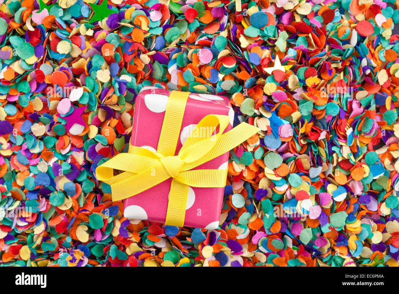 Colorful present hi-res stock photography and images - Alamy