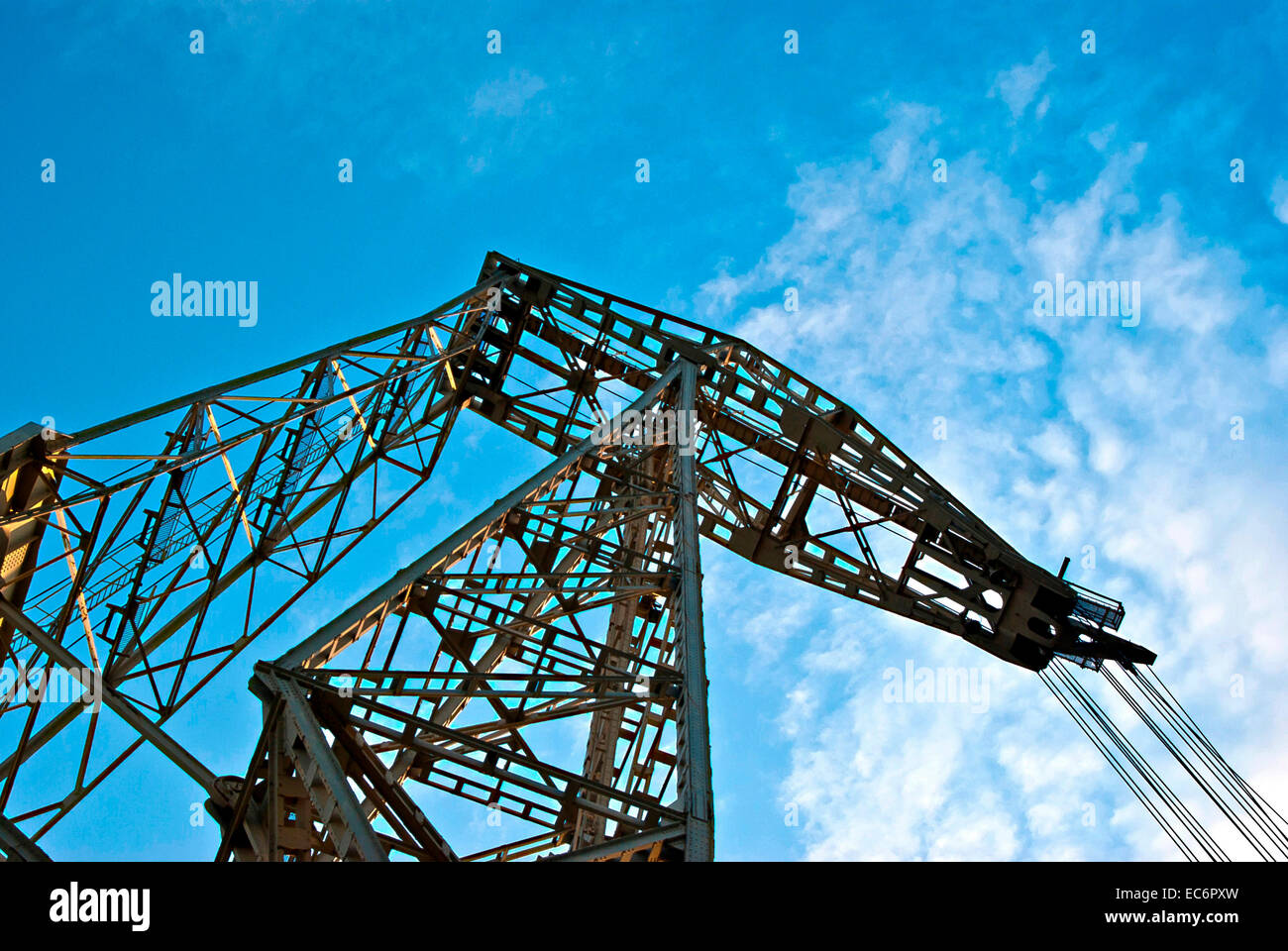 Crane lifting loads hi-res stock photography and images - Alamy