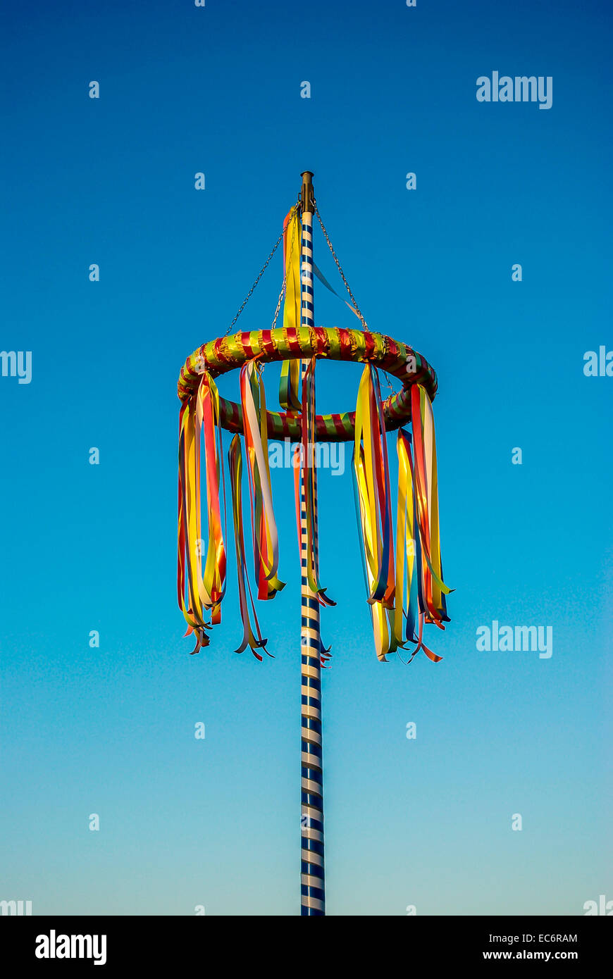 Village feast maypole hi-res stock photography and images - Alamy