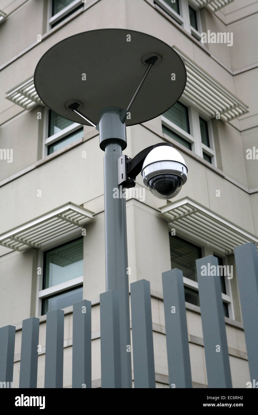 Embassy in berlin hi-res stock photography and images - Alamy
