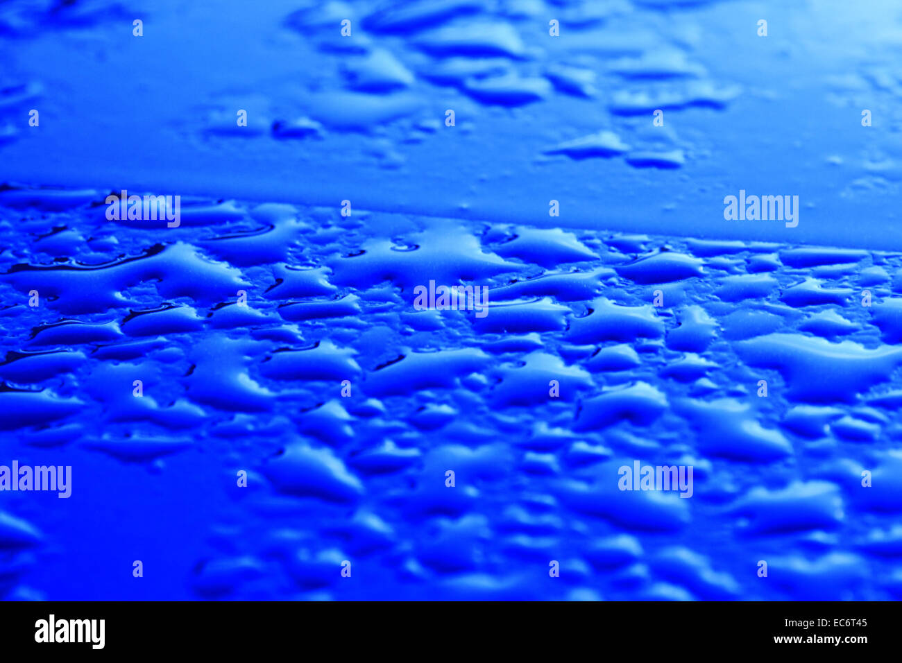 Water drop shapes hi-res stock photography and images - Alamy