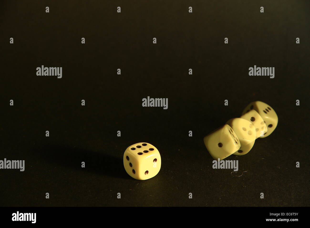 Multiple dice hi-res stock photography and images - Alamy