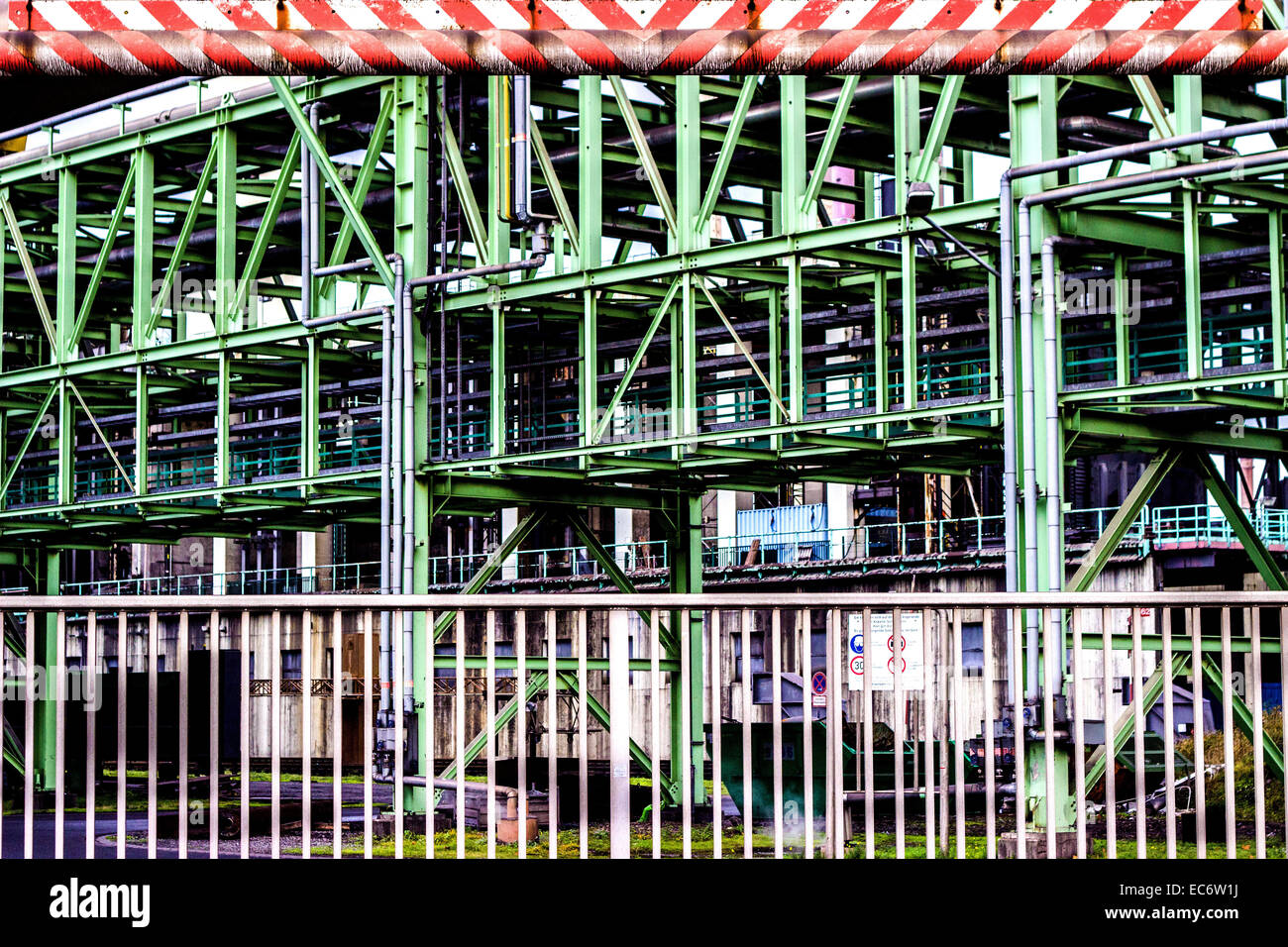 Factory gate hi-res stock photography and images - Alamy