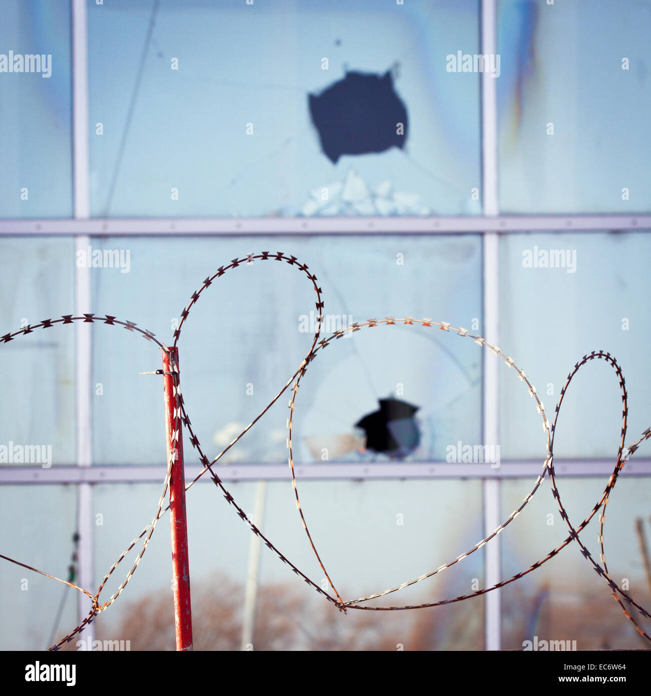 Barbed wire shut-off Stock Photo - Alamy