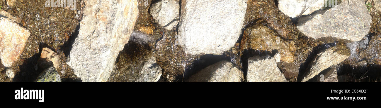 rocks in a creek Stock Photo - Alamy