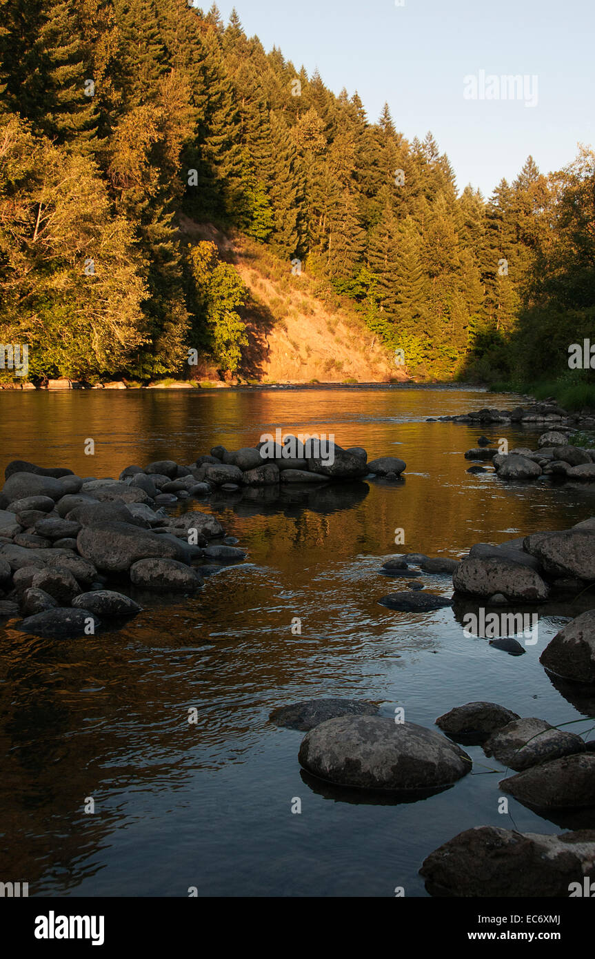 North santiam river hi-res stock photography and images - Alamy