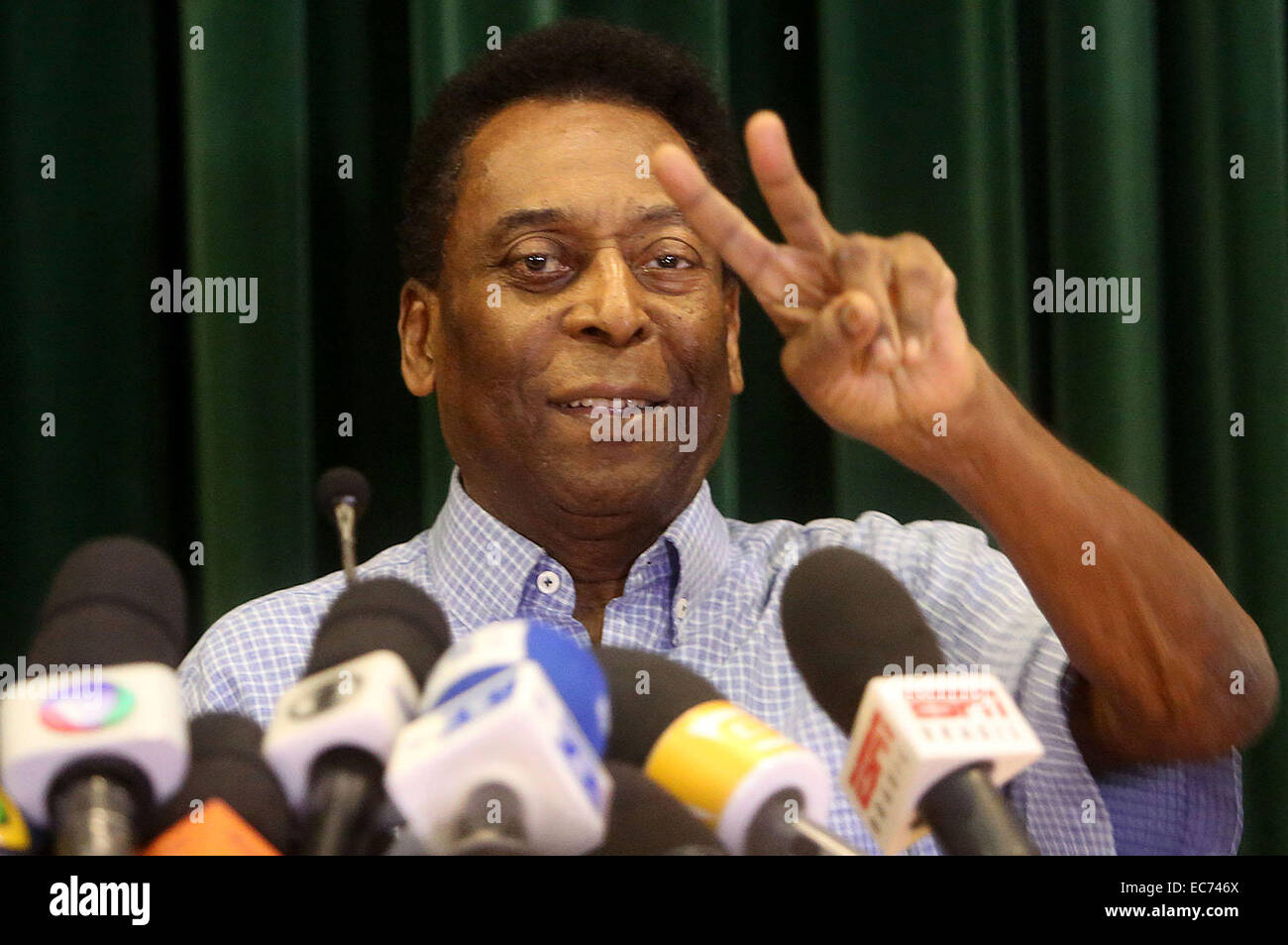 Sao Paulo, Pele. 9th Dec, 2014. Brazilian former soccer player Edson ...