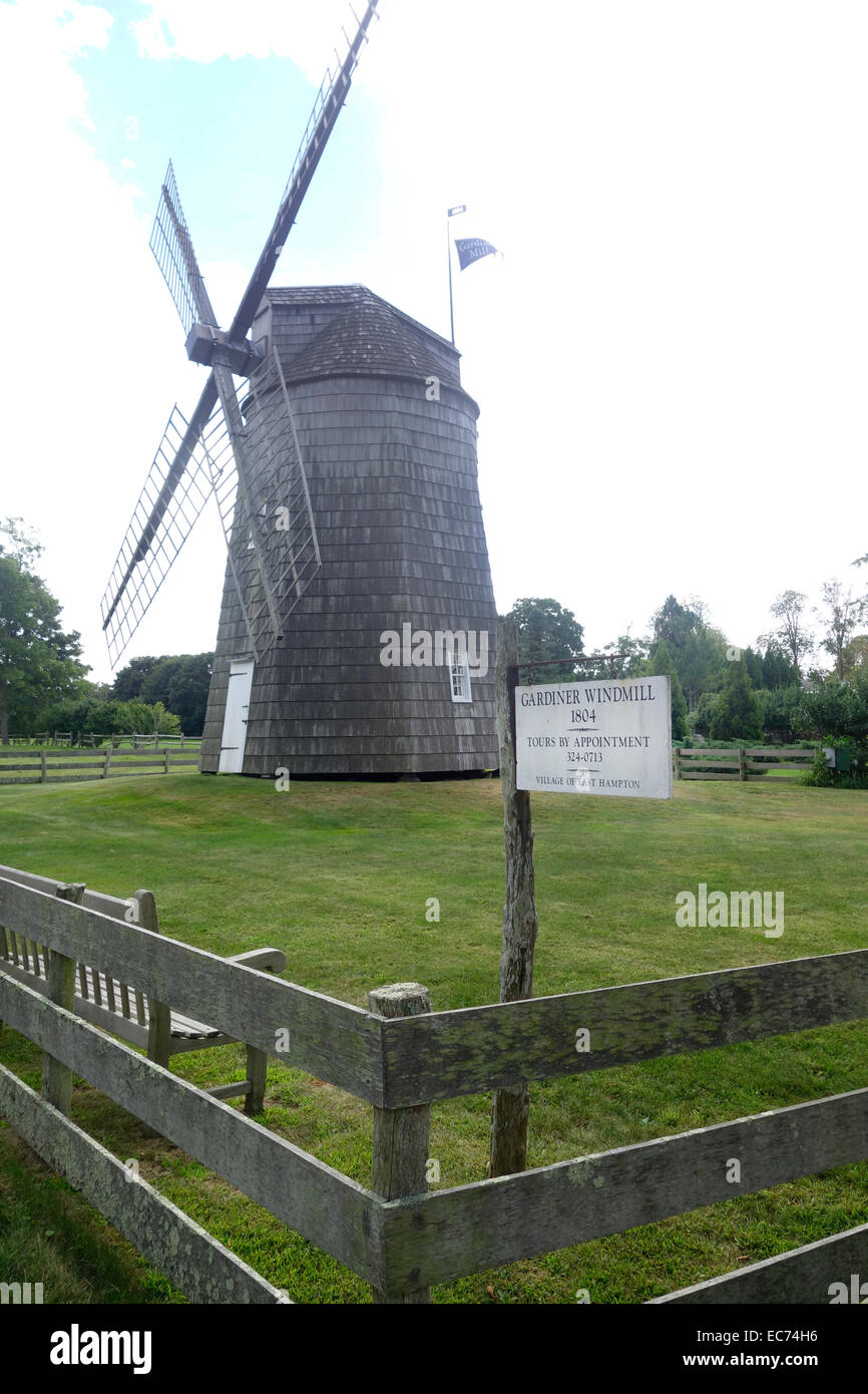 Old hampton windmill hi-res stock photography and images - Alamy