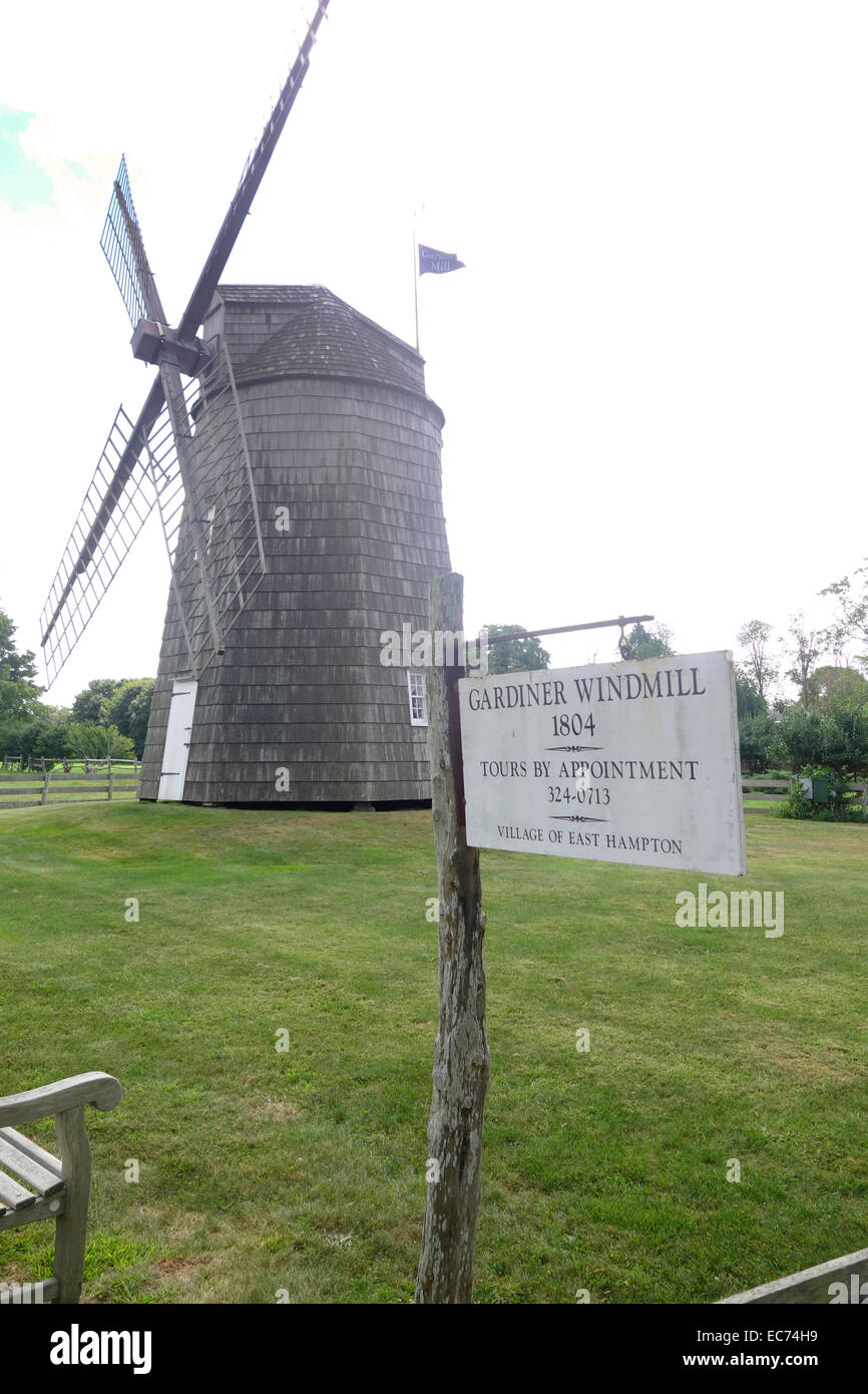 Old hampton windmill hi-res stock photography and images - Alamy