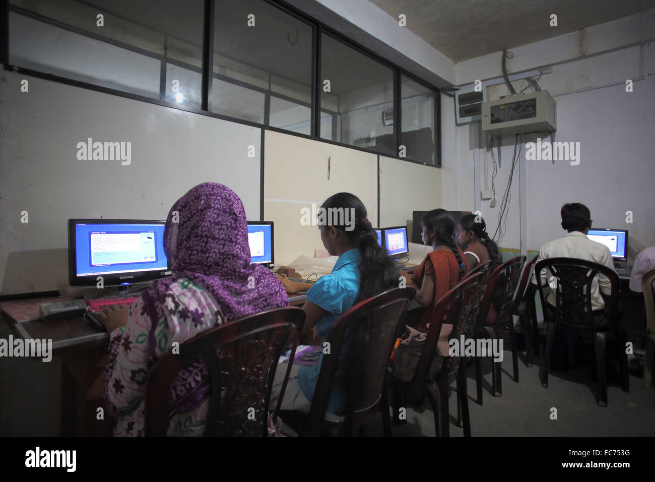 Computer learning language hi-res stock photography and images - Alamy