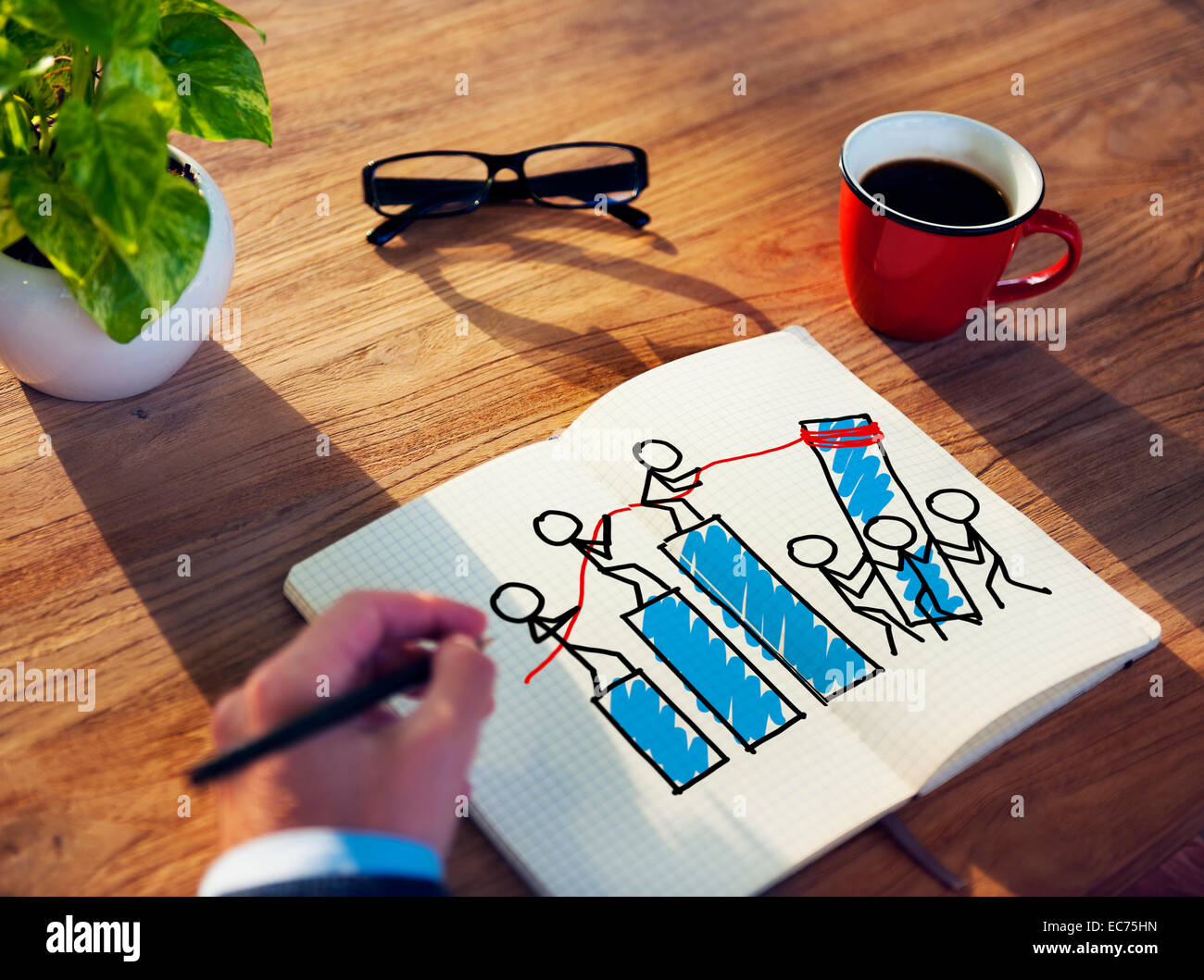 Collaboration teamwork table hi-res stock photography and images - Alamy
