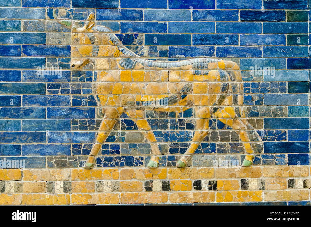 Ishtar gate lion hi-res stock photography and images - Alamy