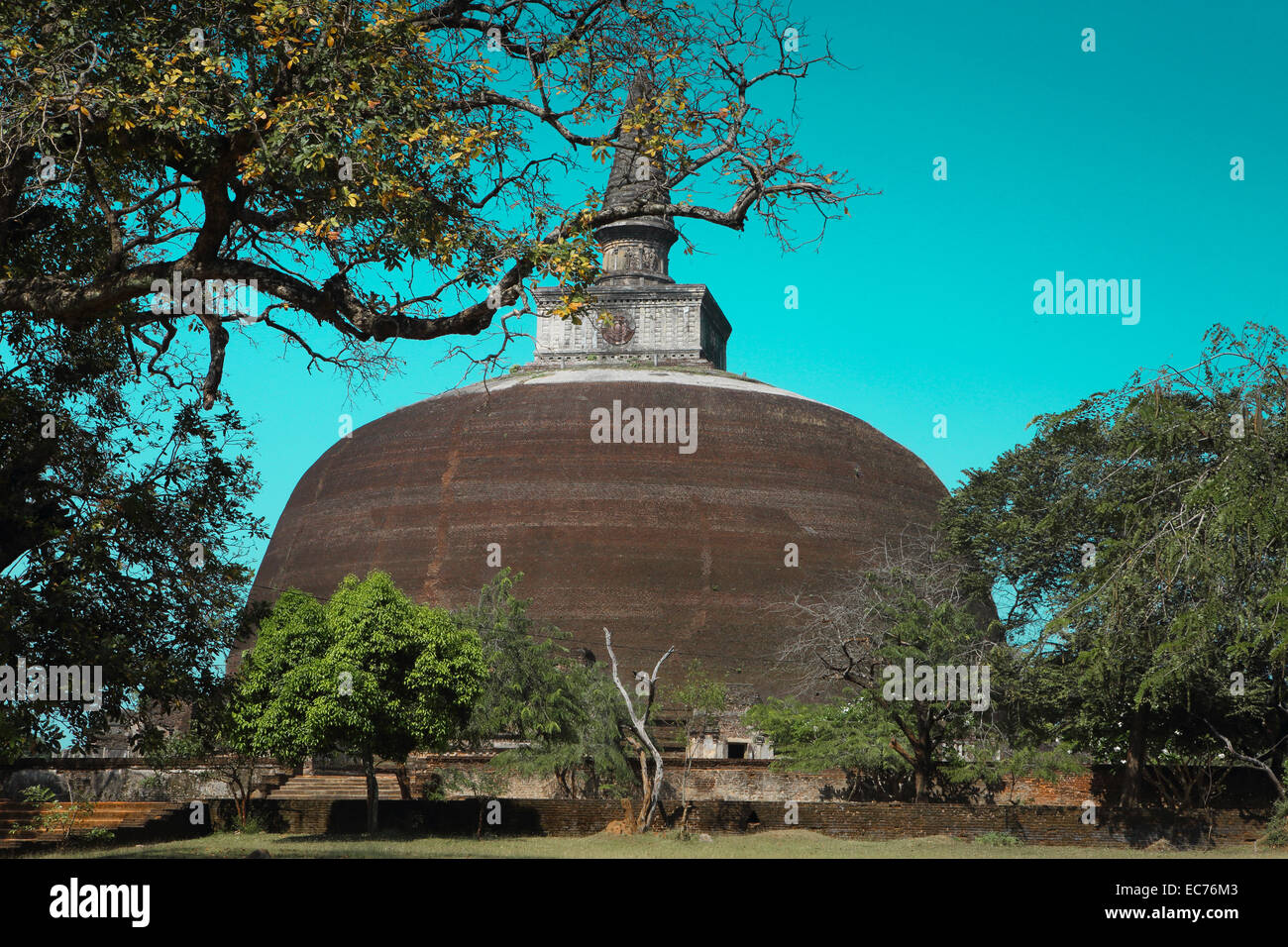 Rankot Vihara sacred Buddhist stupa in Polonnaruwa, Sri Lanka Stock ...